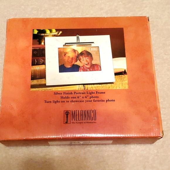 Melannco | Accents | Nwt Melannco Silver Finish Portrait Light Up Frame ...